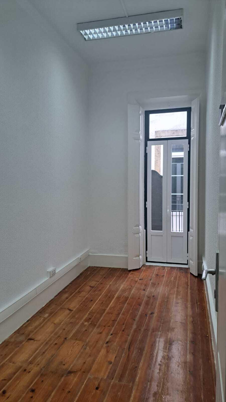 PF36159 - Escritório, Lisboa - Porta da Frente Christie’s